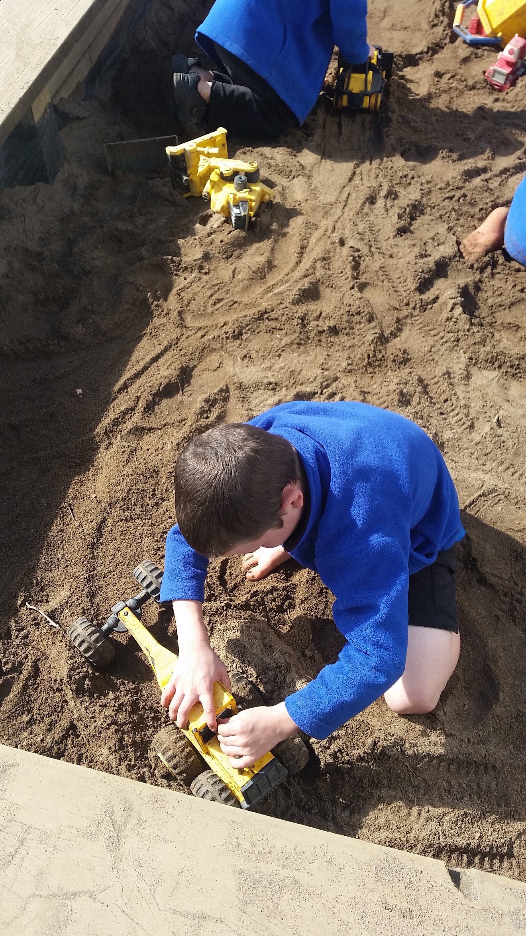 Woohoo for sunny days! | Glenbrook School