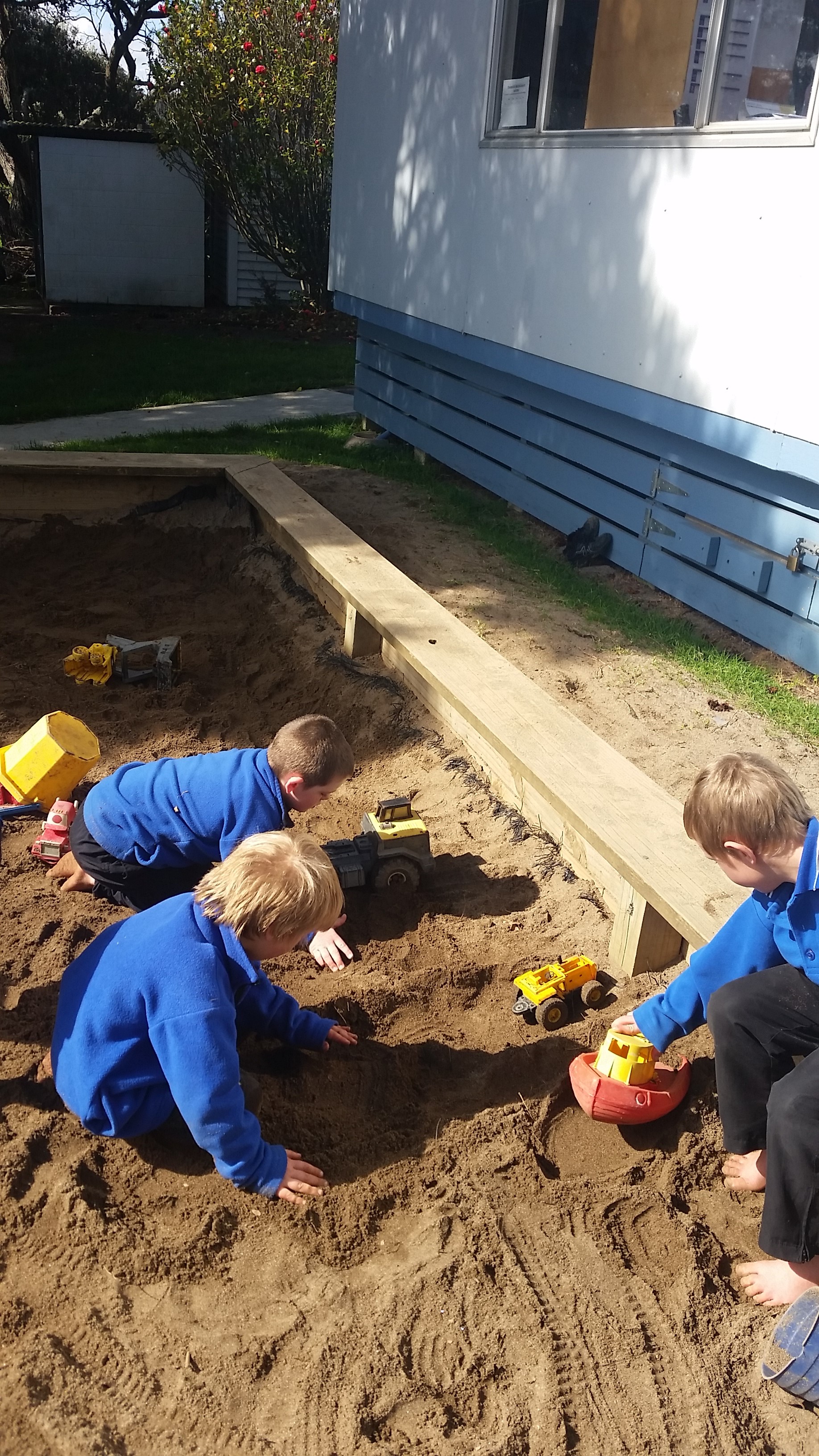 Woohoo for sunny days! | Glenbrook School