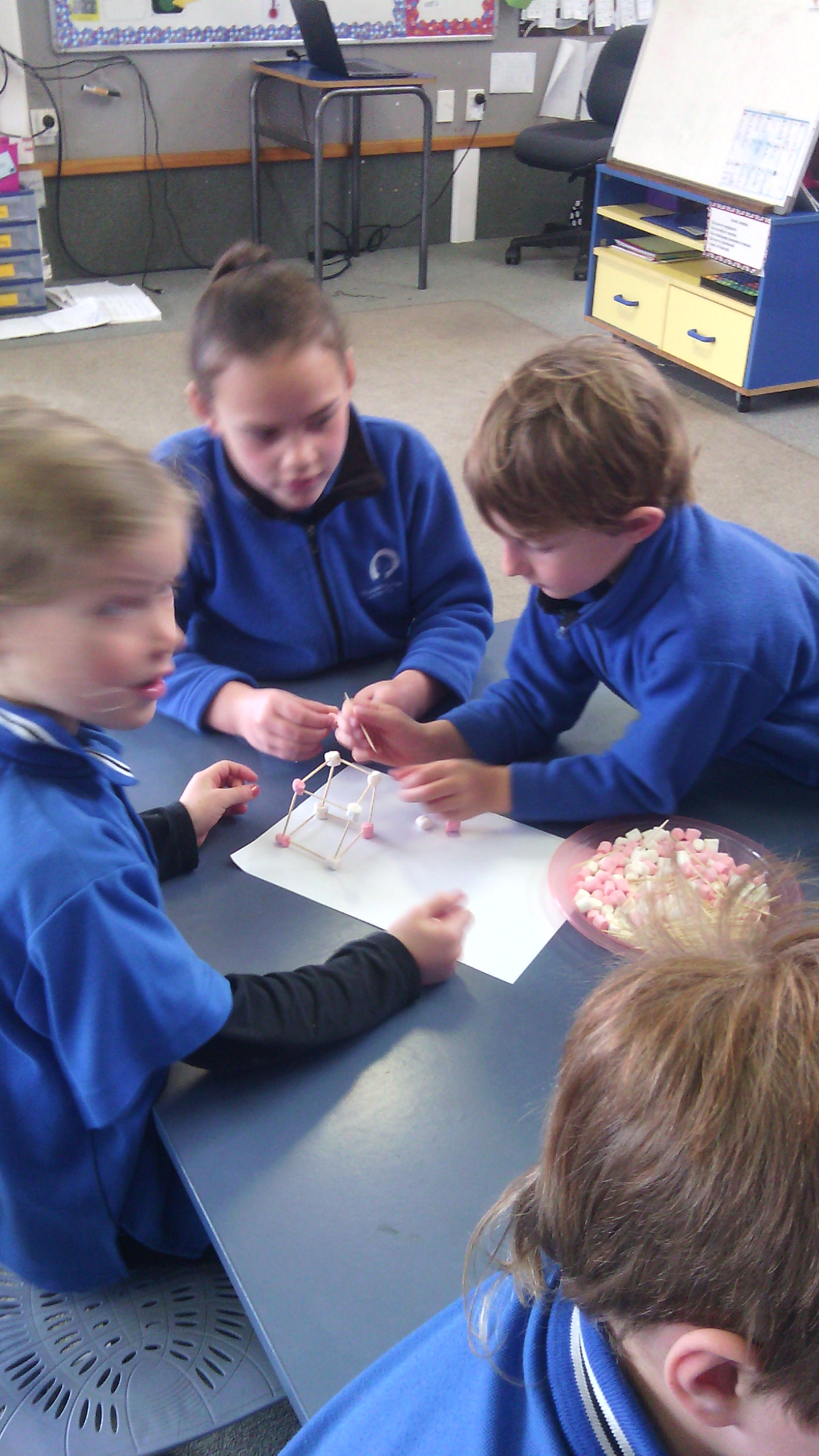 Earthquake Jelly Experiment | Glenbrook School