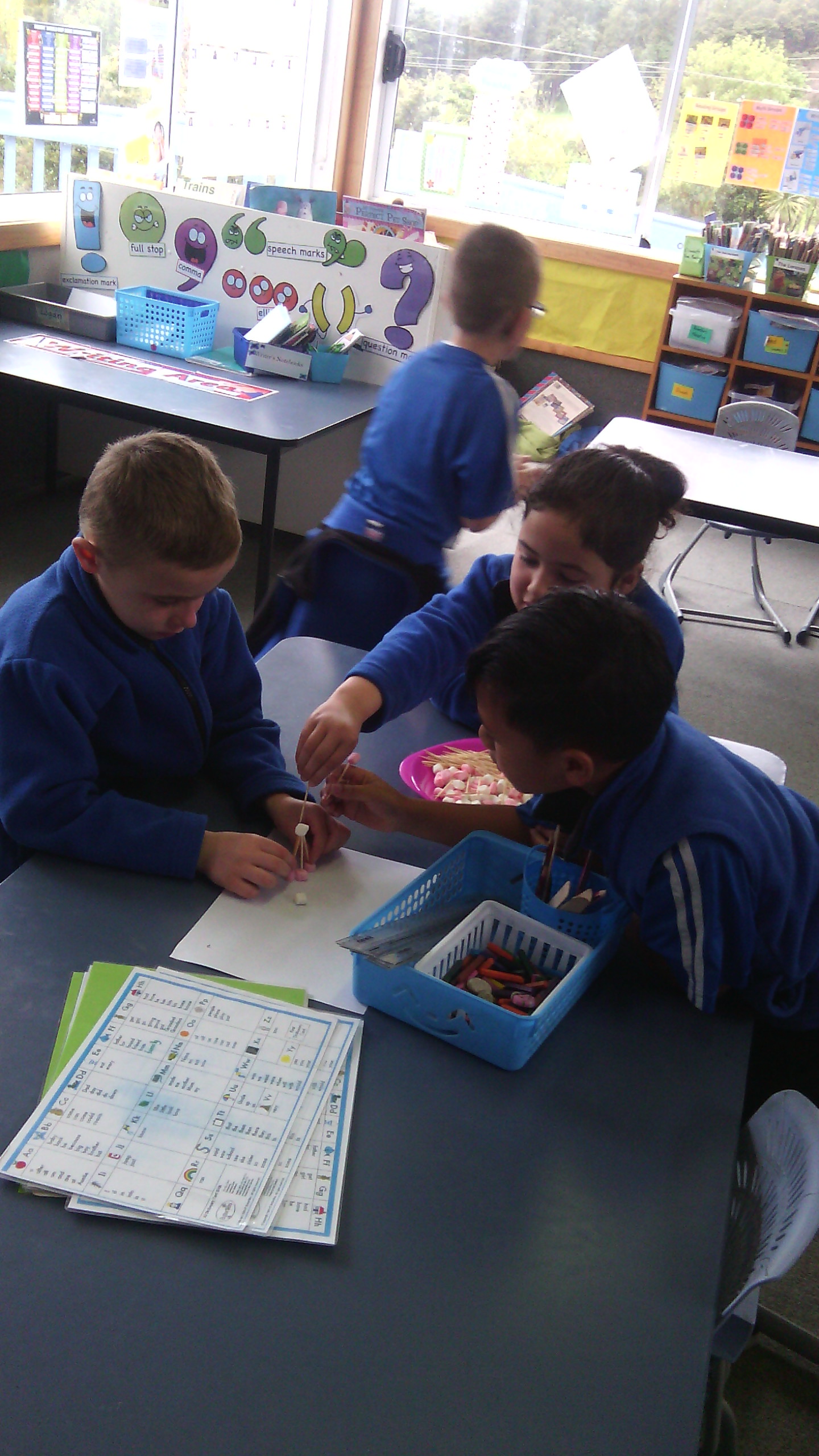 Earthquake Jelly Experiment | Glenbrook School